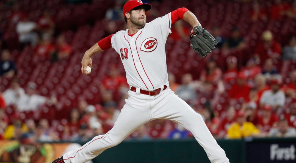 Reds trade Floro to Dodgers for two minor league pitchers - Sportsnet.ca